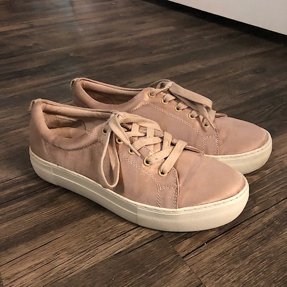 J/SLIDES | Shoes | Jslides Rose Gold Platform Sneakers Sz 7 | Poshmark